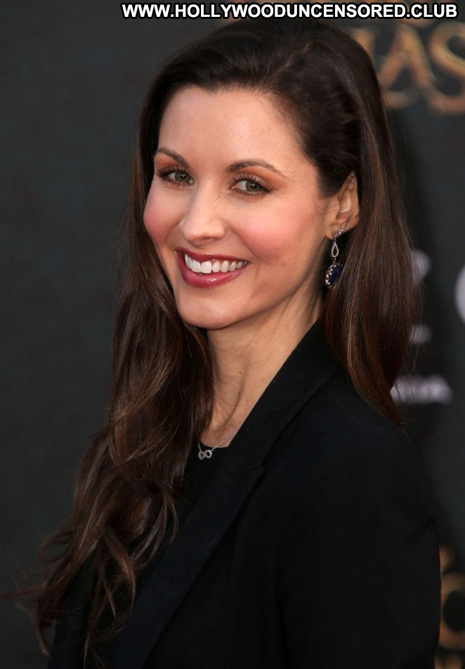 Lindsay Riley Celebrity Beautiful Babe Posing Hot Paparazzi Hollywood