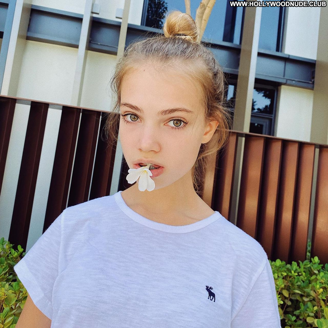 Zhenya Kotova Celebrity Beautiful Sexy Babe Posing Hot