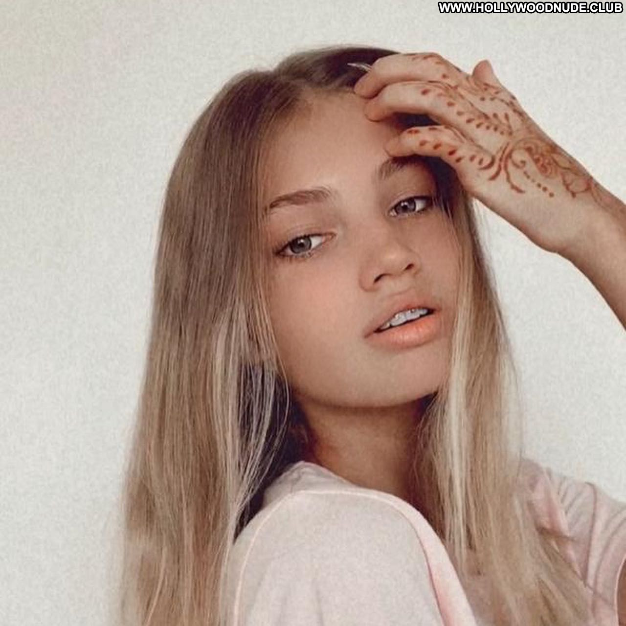 Zhenya Kotova Babe Posing Hot Sexy Beautiful Celebrity